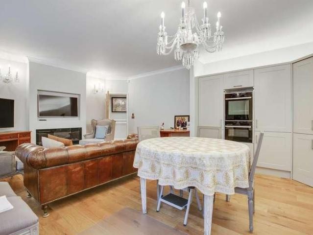 North End House, Fitzjames Avenue, London, W14