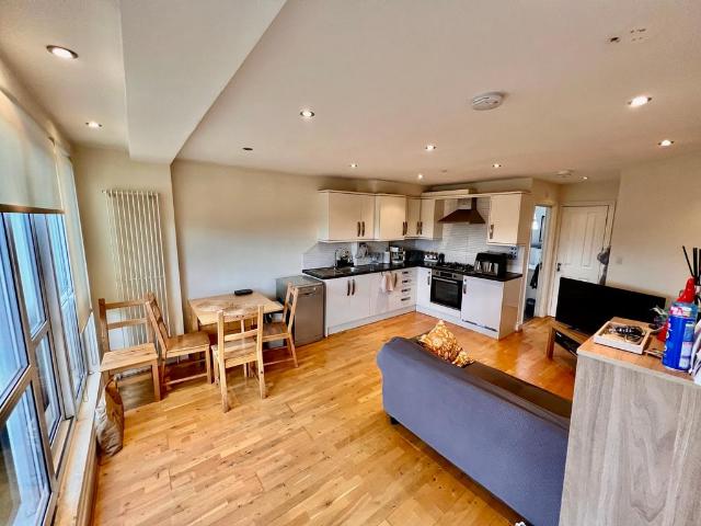 North End Road 1 bed flat to rent £1,950 pcm £450 pw