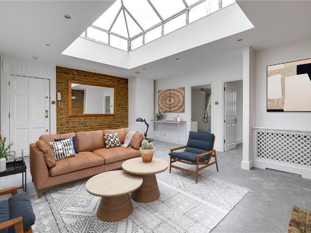 North End Road, Fulham Broadway SW6, 2 bed flat to rent, £3,250 pcm | PrimeLocation