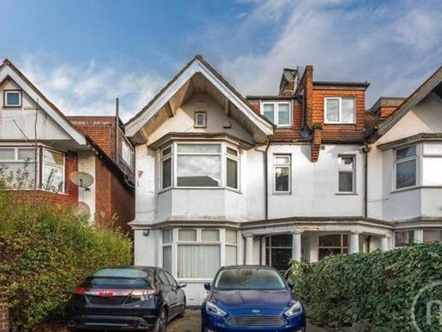 North End Road, Golders Green, 2 Bedroom Apartment