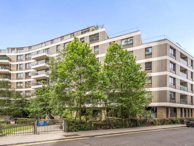 North End Road, HA9, Wembley Park. 2 bed flat to rent £2,500 pcm £577 pw