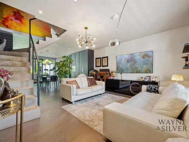 North End Road, Hampstead, London, NW11 3 bed detached house to rent £8,500 pcm £1,962 pw