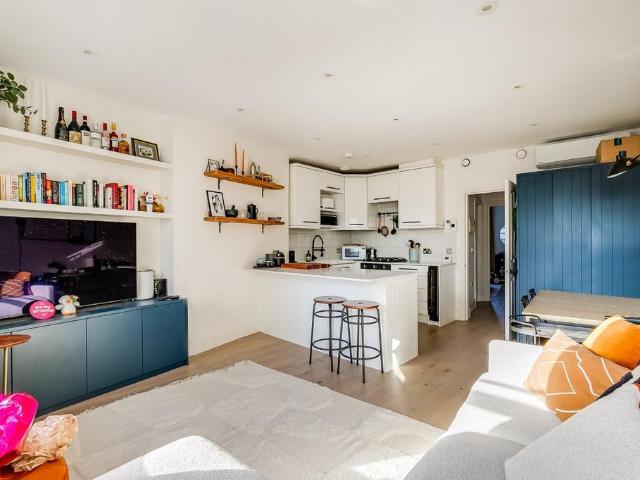 North End Road, London 1 bed flat to rent £2,700 pcm £623 pw