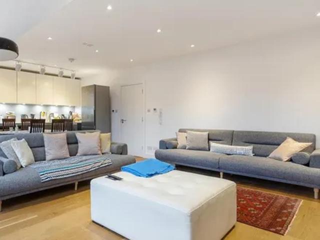 North End Road, London, NW11 7SY, United Kingdom | 3 bed duplex for rent #140657731 | Rentberry