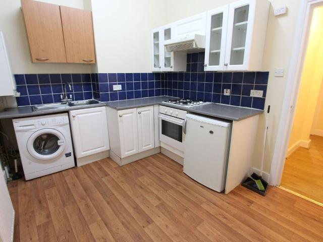 North End Road, London W14, 1 bed flat to rent, £1,800 pcm | PrimeLocation