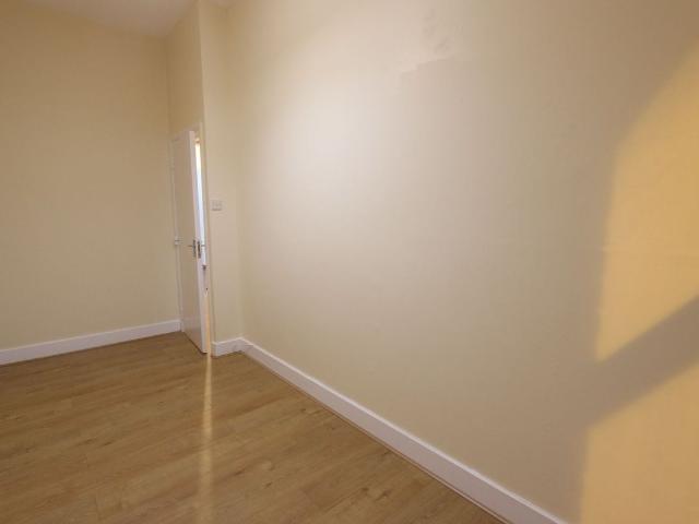 North End Road, London W14, 1 bed flat to rent, £1,800 pcm | PrimeLocation