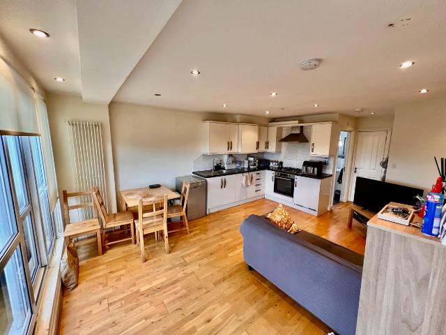 North End Road, London W14, 1 bed flat to rent, £1,950 pcm | PrimeLocation