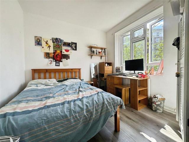 North End Road, London, W14 2 bed apartment to rent £2,650 pcm £612 pw