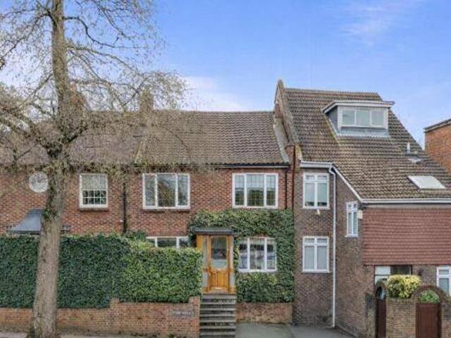 North End Way, Hamsptead, 3 Bedroom House