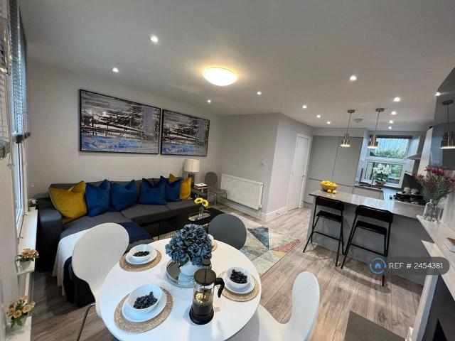 North Finchley, North Finchley, N12 2 bed flat to rent £4,800 pcm £1,108 pw