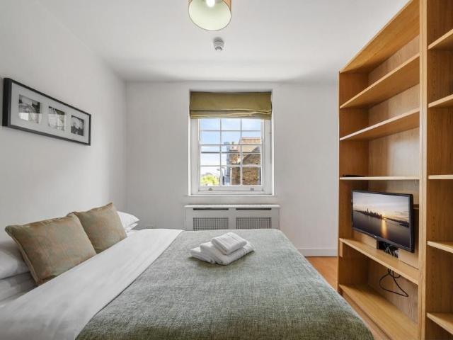 North Gower Street, Euston, London NW1, Studio to rent, £1,950 pcm | PrimeLocation