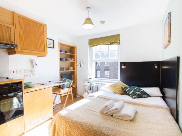 North Gower Street, Euston, London NW1 Studio to rent £2,145 pcm £495 pw