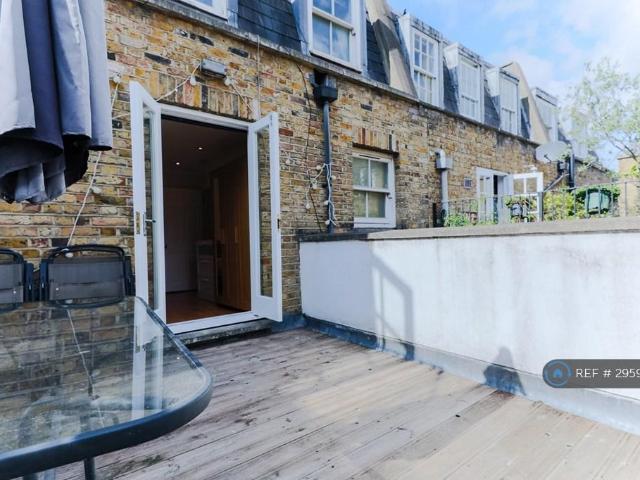 North Gower Street, London, NW1 4 bed flat to rent £4,800 pcm £1,108 pw