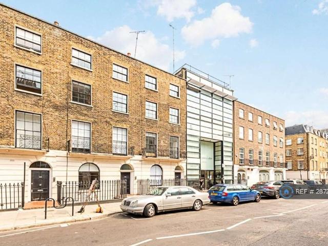 North Gower Street, London, NW1 3 bed flat to rent £4,000 pcm £923 pw