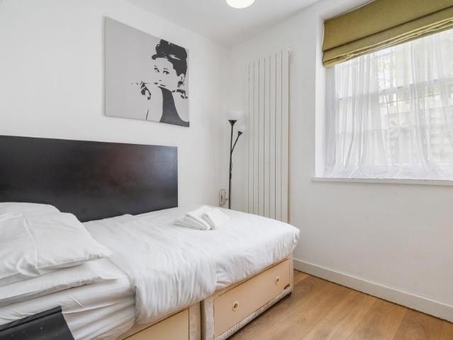 North Gower Street, London NW1, Studio to rent, £1,633 pcm | PrimeLocation