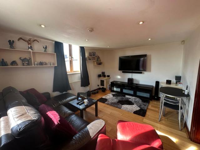North Grove, Chorlton on Medlock, £995pcm