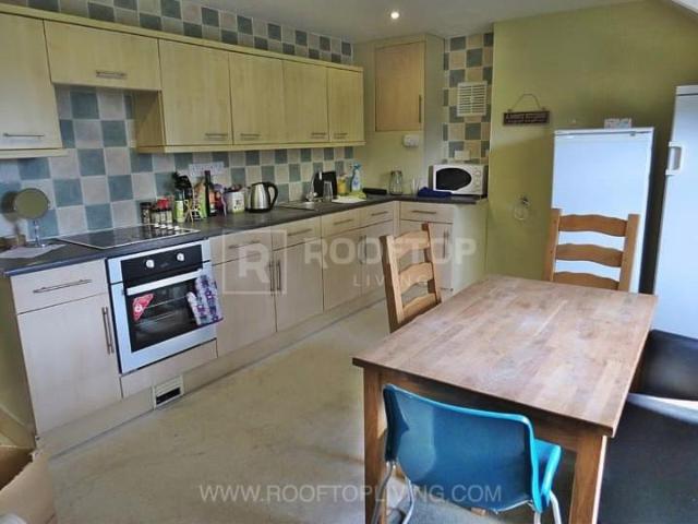 North Grange Road, Leeds LS6 14 bed house to rent £6,673 pcm £1,540 pw