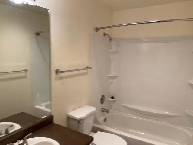 North Green Lake Apartments 2 Bedroom Apartment for Rent at 1121 N 91st St, Seattle, WA 98103 North College Park