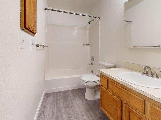 North Greenwood 1 Bedroom Apartment for Rent at 13826 Greenwood Ave N, Seattle, WA 98133 Bitter Lake