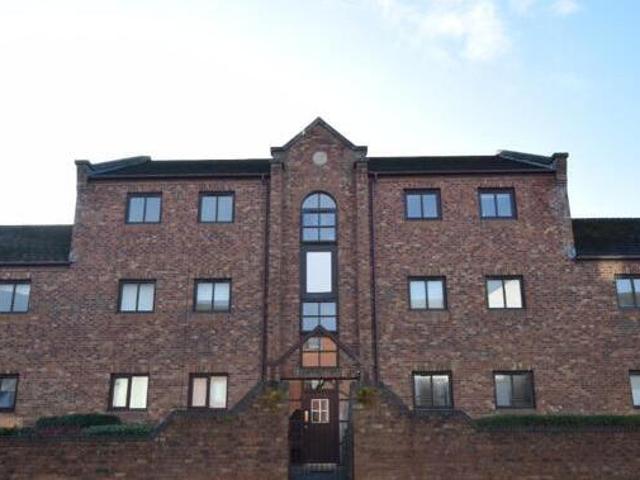 North Harbour Street, 2 Bedroom Flat