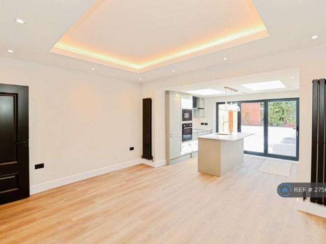 North Hill, London, N6 3 bed end of terrace house to rent £3,550 pcm £819 pw