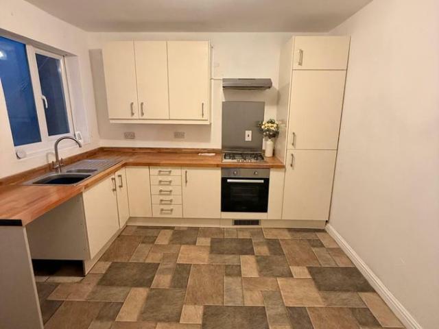 North Hill Road, Mount Pleasant, Swansea SA1, 3 bed terraced house to rent, £1,000 pcm | PrimeLocation