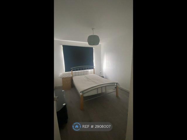North House, London SE8, Room to rent, £850 pcm | PrimeLocation