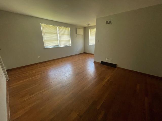 North Huron Ave. 1 Bedroom Apartment for Rent at N Huron Ave, Columbus, OH 43204 North Hilltop
