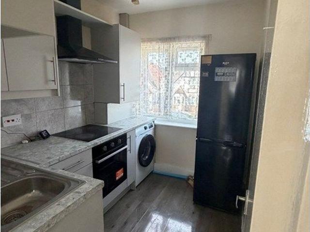 North Hyde Lane, Hounslow TW5, 2 bed flat to rent, £1,650 pcm | PrimeLocation