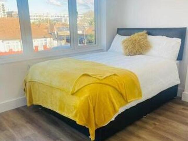 North Hyde Road, Hayes, 1 Bedroom House