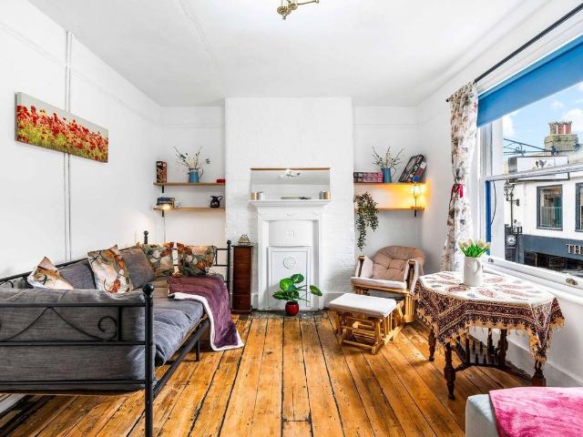 North Laine BN1, 1 bed flat to rent, £2,224 pcm | PrimeLocation