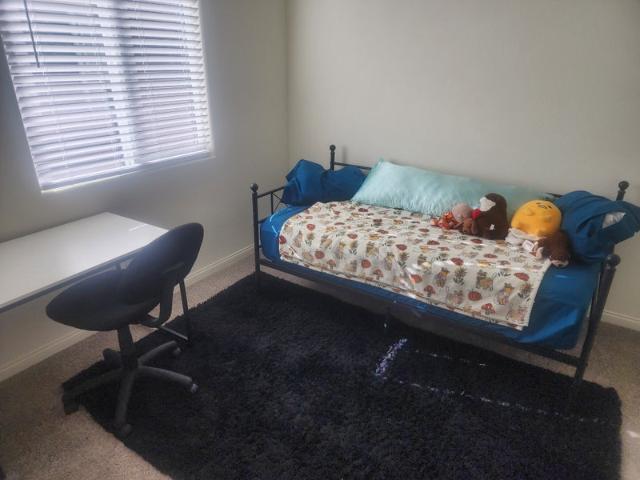 North Las Vegas, 1 small furnished room