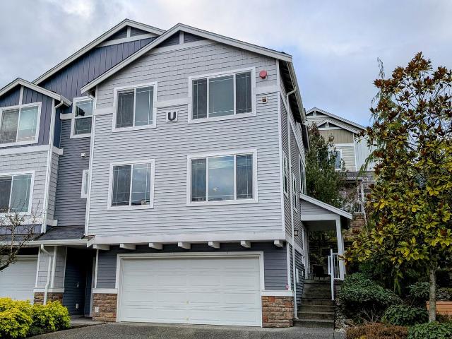 North Lynnwood 3 bdrm with Bonus/Media Room
