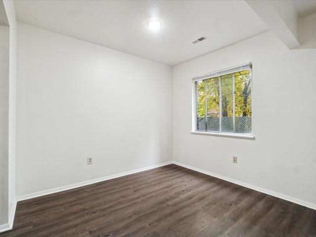 North Mason Village Saginaw Property Holdings LLC 2 Bedroom Apartment for Rent at 1617 N Mason St, Saginaw, MI 48602