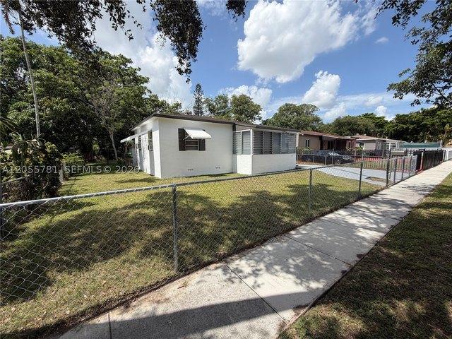 North Miami, FL 33168