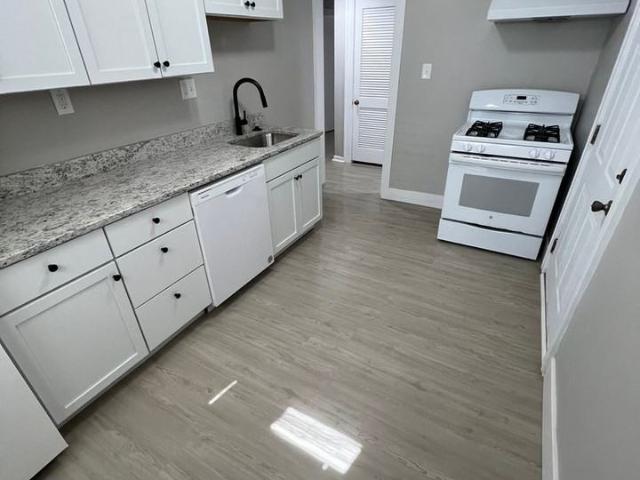 North Moreland 1 Bedroom Apartment for Rent at 2626 N Moreland Blvd, Cleveland, OH 44120 Buckeye Shaker