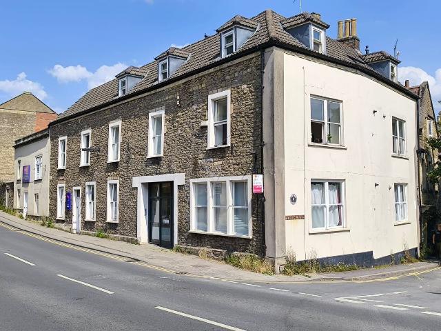 North Parade, Frome BA11, 1 bed flat to rent, £850 pcm | PrimeLocation