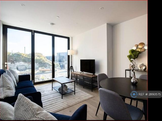 North Quay, Hayle, TR27 2 bed flat to rent £1,650 pcm £381 pw