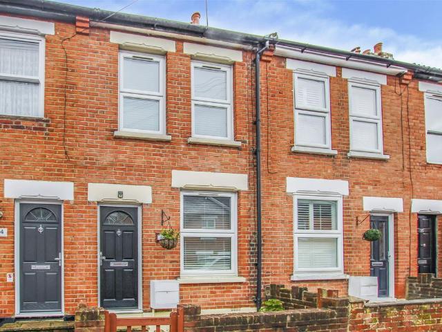 North Road Avenue, Brentwood CM14, 2 bed property to rent, £1,650 pcm | PrimeLocation