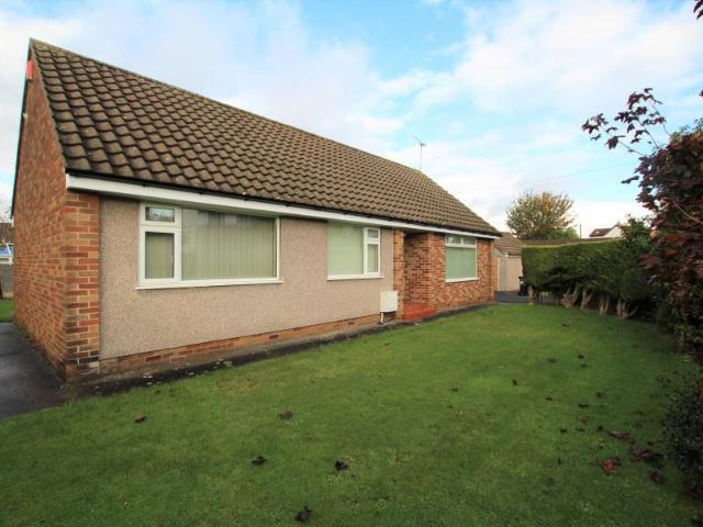 North Road, Bristol BS34 3 bed bungalow to rent £1,550 pcm £358 pw
