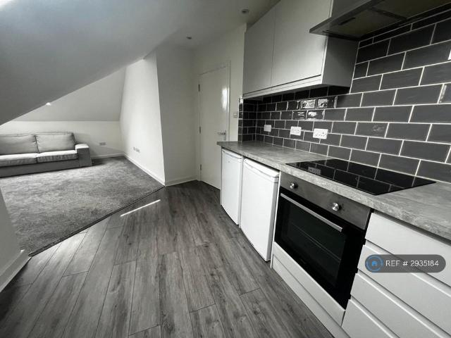 North Road, Cardiff, CF14 1 bed flat to rent £1,000 pcm £231 pw