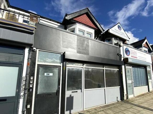 North Road, Cardiff city, High Street Retail