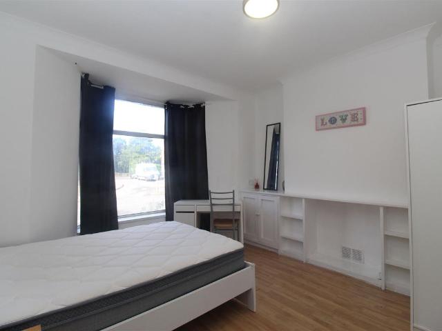 North Road, Cathays, Cardiff CF10, Room to rent, £615 pcm | PrimeLocation