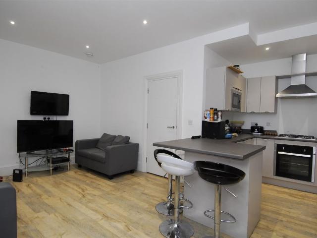 North Road East, Plymouth PL4, 4 bed property to rent, £607 pcm | PrimeLocation