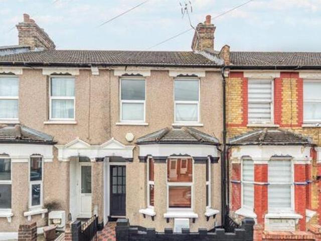North Road, Edmonton, 2 Bedroom Terraced