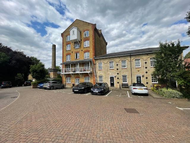 North Road, Hertford SG14, 1 bed flat to rent, £1,600 pcm | PrimeLocation