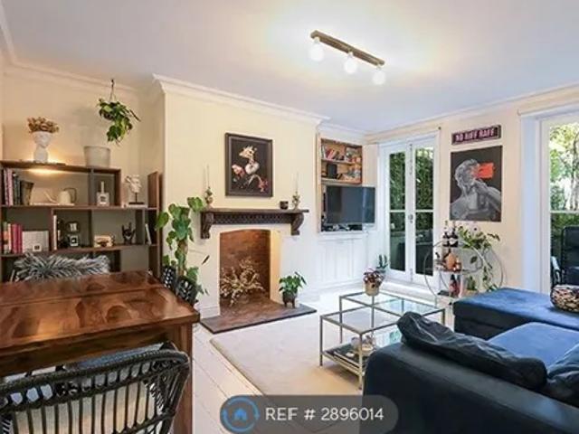 North Road, London, KT6 4DY, United Kingdom | 2 bed house for rent #167546880 | Rentberry