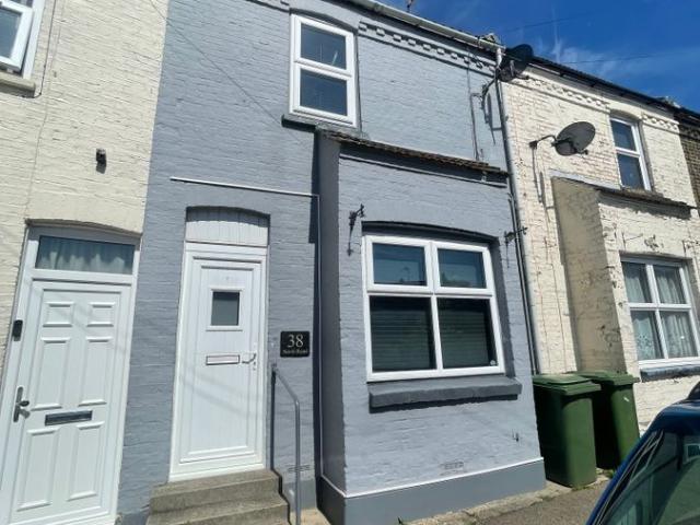 North Road, Queenborough ME11, 3 bed terraced house to rent, £1,250 pcm | PrimeLocation