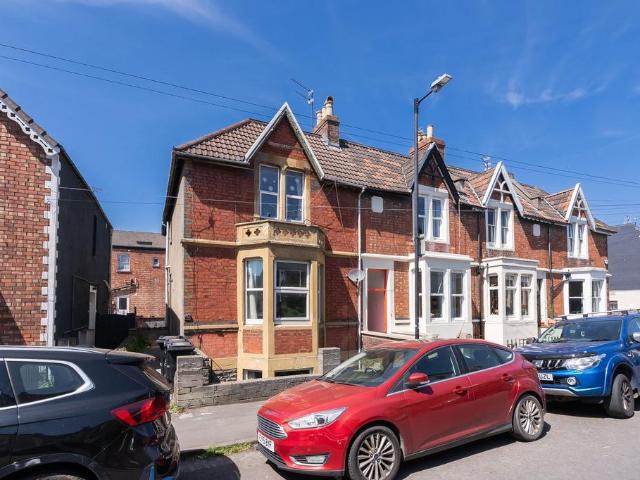 North Road, St. Andrews, BS6 2 bed flat to rent £1,395 pcm £322 pw