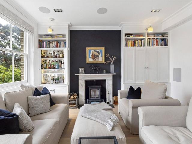 North Road, Surbiton KT6, 3 bed flat to rent, £3,500 pcm | PrimeLocation